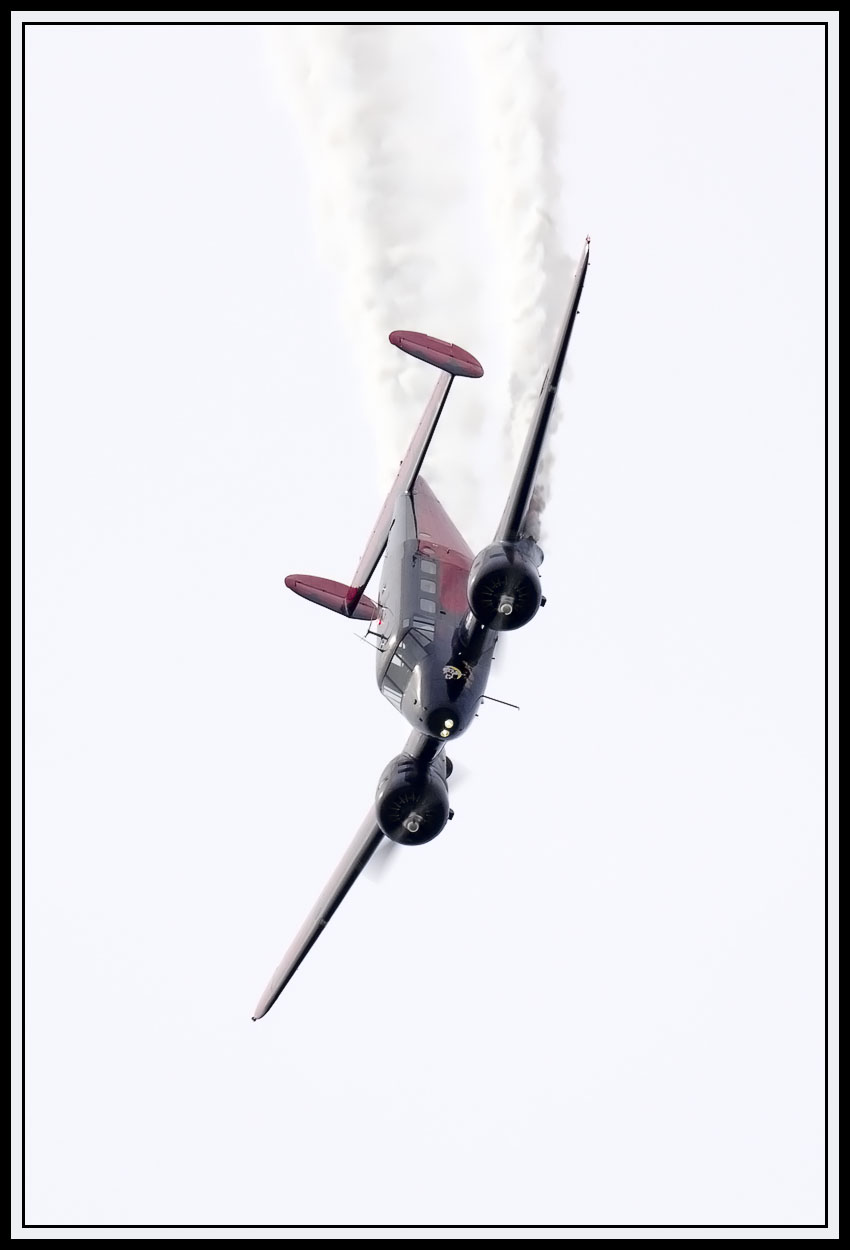 Aerobatics with a Beech 18 (10 pics): Pentax SLR Talk Forum: Digital ...